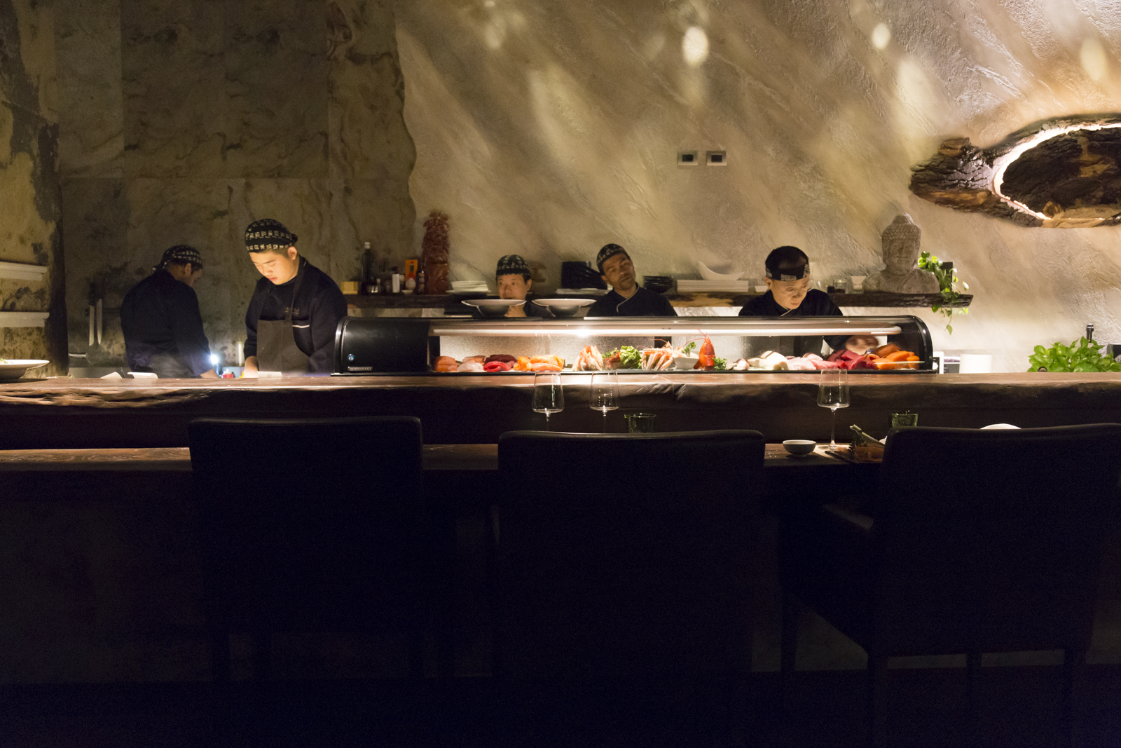 MU Fish cucina fusion e cocktails in un locale esclusivo | T A S T E F ...